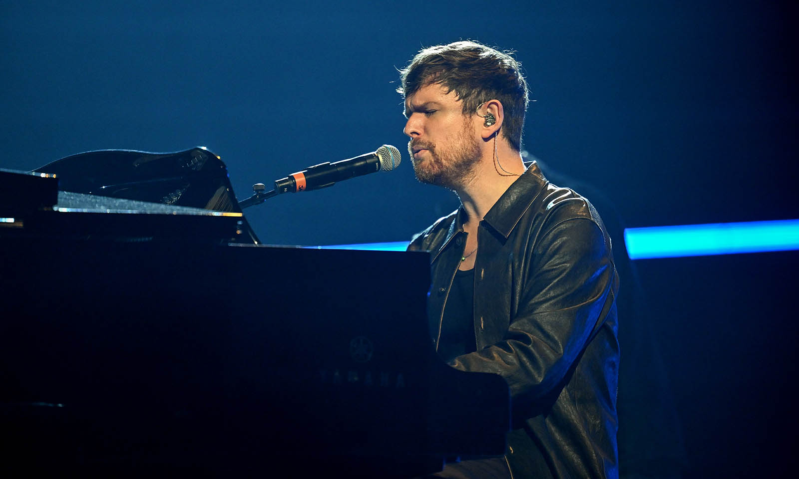 James Blake teast neue Musik: „I think we might be sleeping“ - The Circle